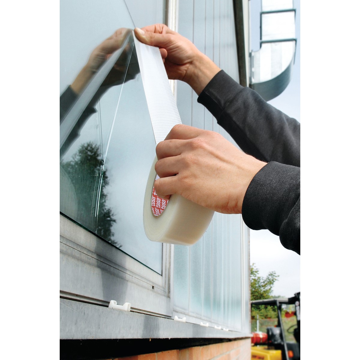 tesa 56395-00000 - extra Power Extreme OUTDOOR, 20 m x 48 mm, transparent